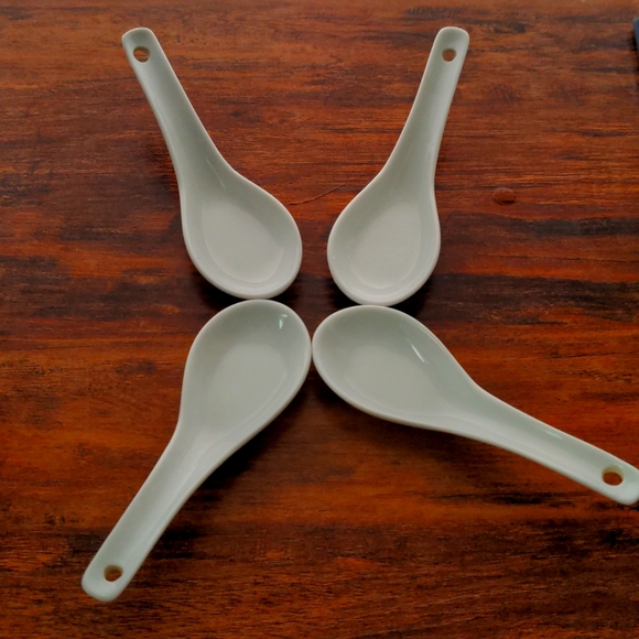Pier 1 | Kitchen | 4 Pier One Ceramic Soup Spoons And Stackable They ...